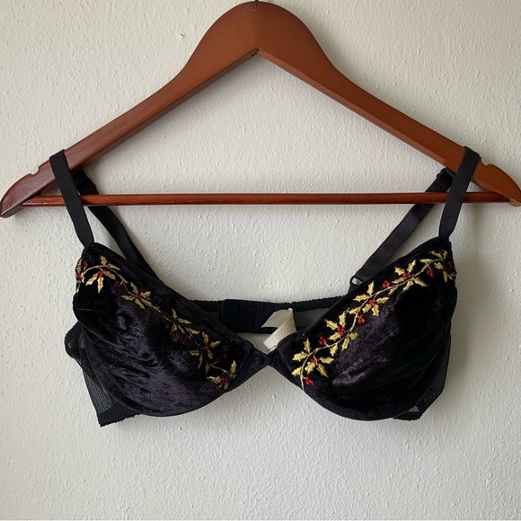 Victoria's Secret | Intimates & Sleepwear | Vintage Victorias Secret ...
